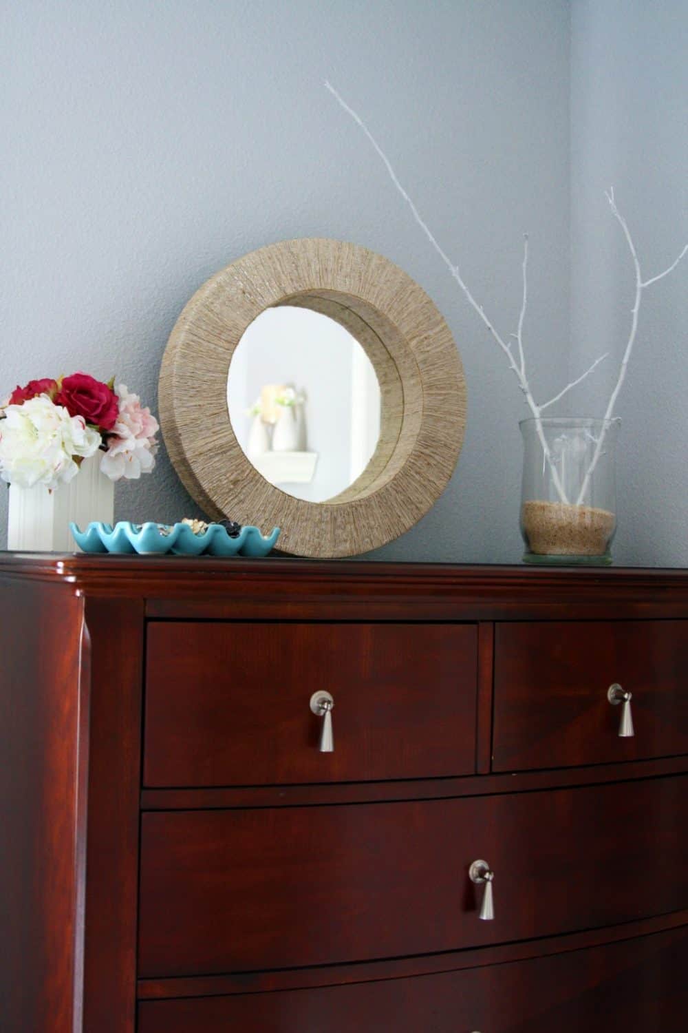 20 Easy & Creative DIY Mirror Frame Ideas