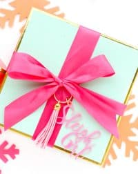 25 DIY Keychains to Help You Keep Track of Your Keys