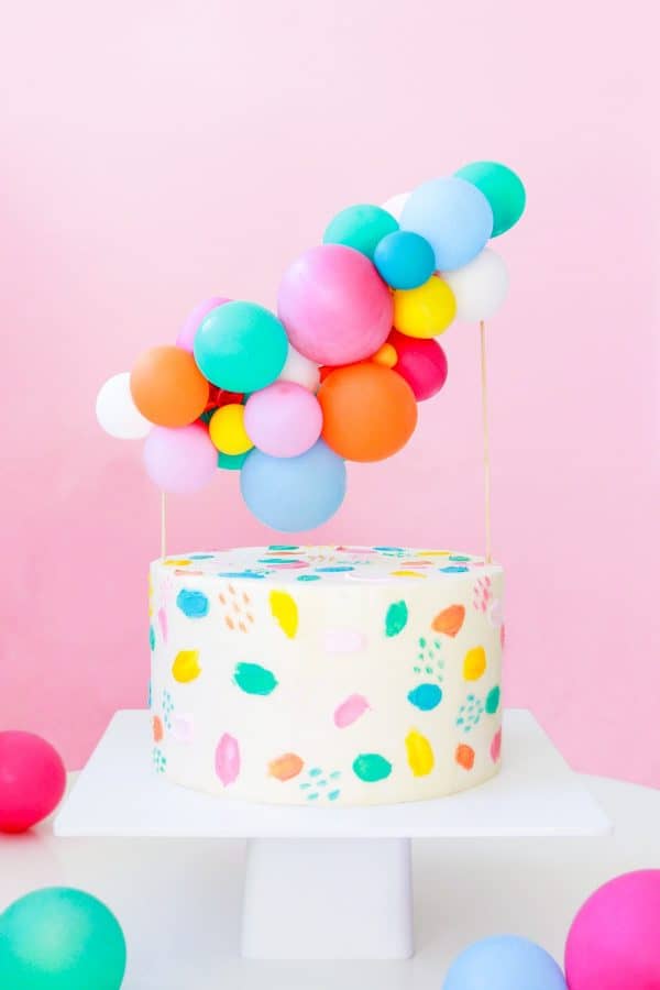 35 DIY Balloon Decor For A Festive Event