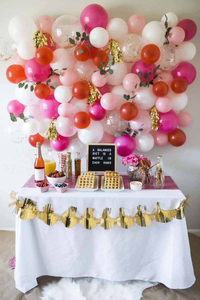 35 DIY Balloon Decor For A Festive Event